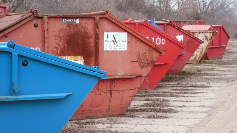 Average cost of skip hire (2023) - lets-do-diy.com