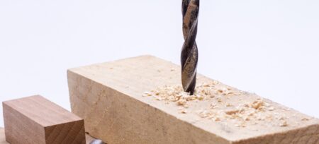 Using a pillar drill - lets-do-diy.com